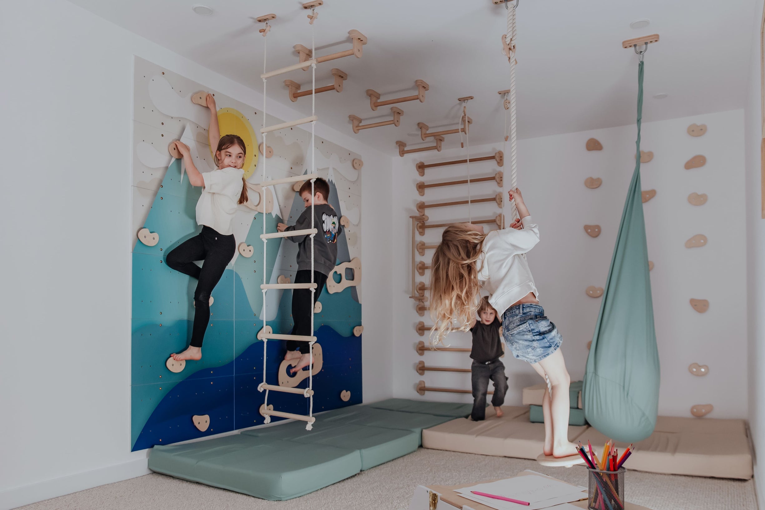 10 Indoor Obstacle Course Ideas for Kids - WoodandHearts
