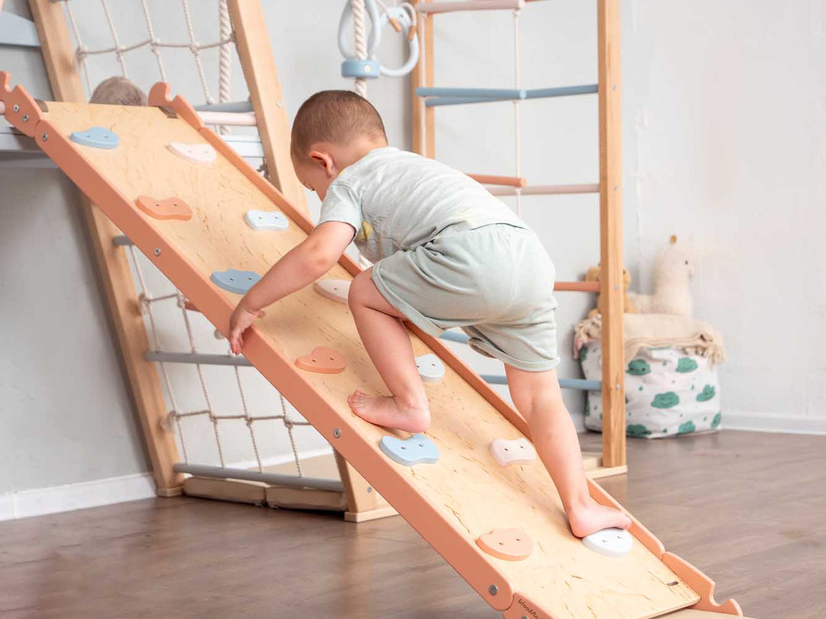 A Practical Guide for Parents in Kids Indoor Climbing - WoodandHearts