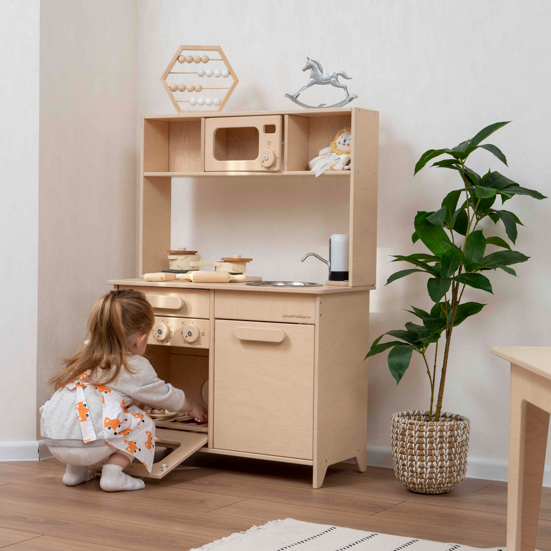 Montessori Play Kitchen - WoodandHearts
